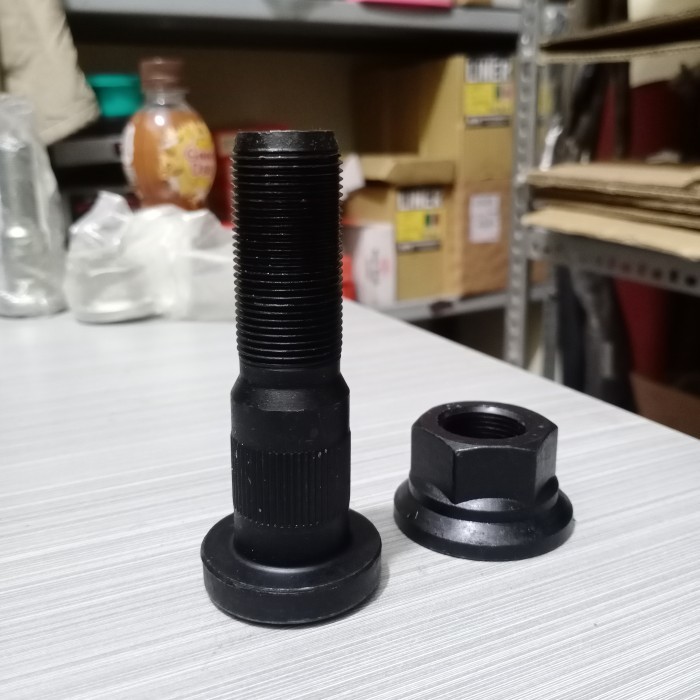 Jual BAUT RODA BELAKANG ISUZU GIGA NEW berkualitas | Shopee Indonesia