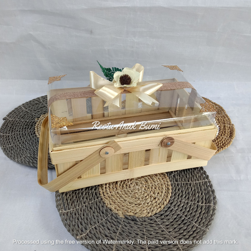 Jual Keranjang Mika Tinggi (KMT) 30cm x 20cm Pita Ukiran Emas | rantang ...