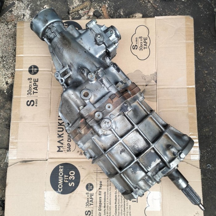 Jual Transmisi Tranmisi Persneling Gearbox Toyota Innova Inova Bensin ...