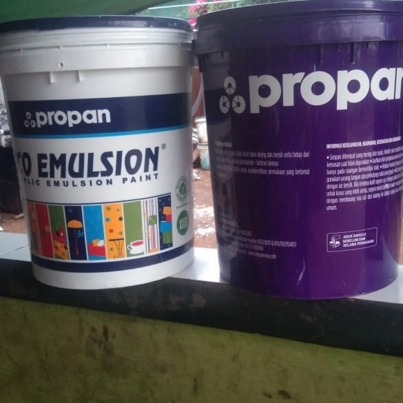 Jual ember cat 25kg lengkap tutup | Shopee Indonesia