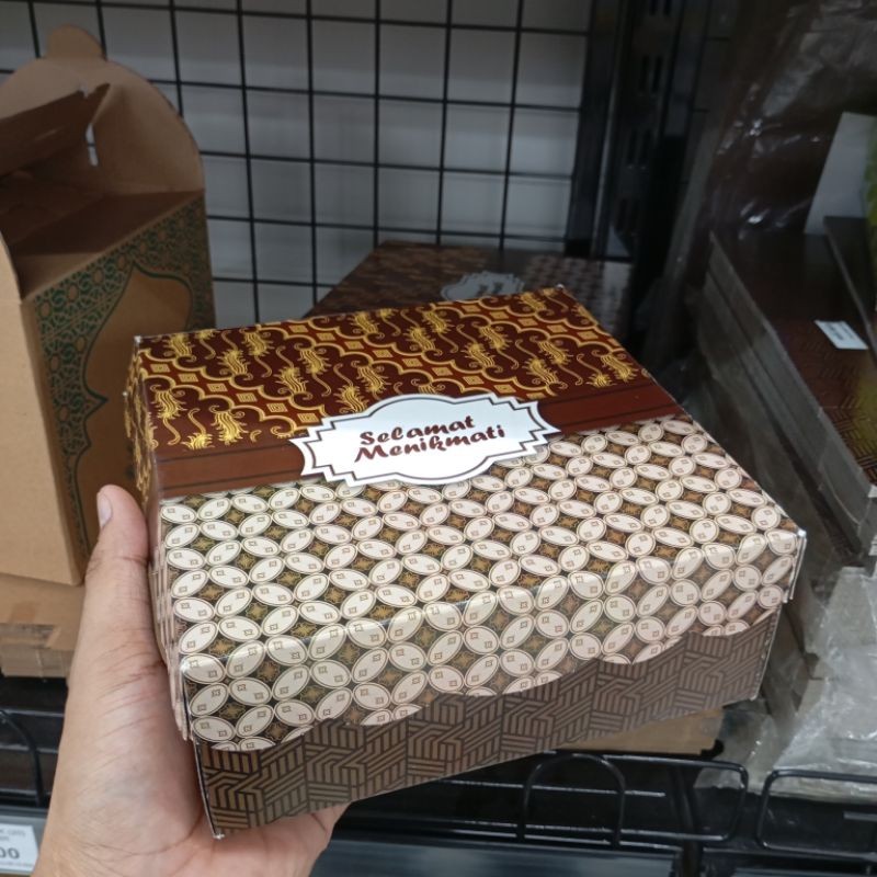 Jual DUS R10K 350 BATIK COKLAT UKURAN 20 X 20 (10 LEMBAR) | Shopee ...