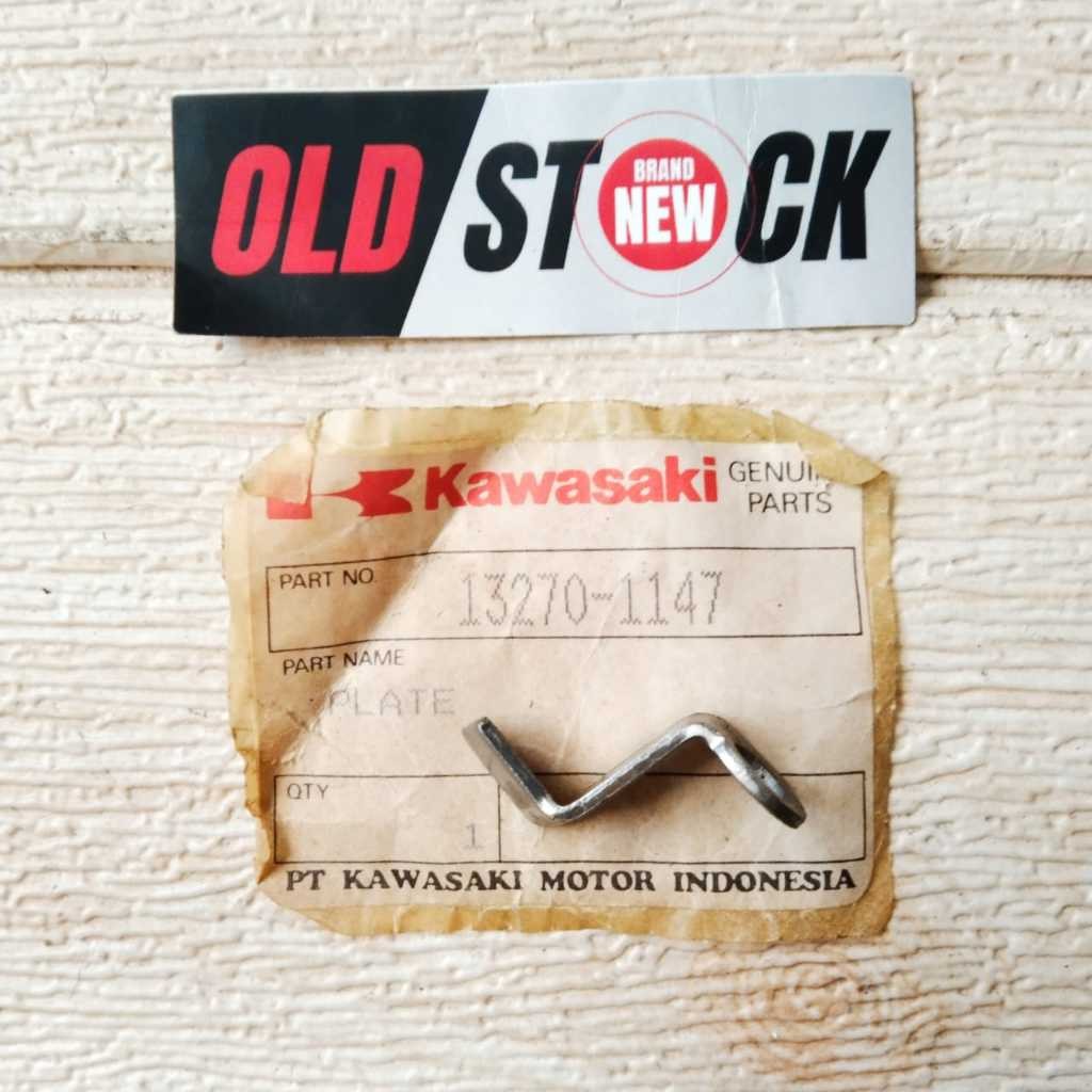 Jual NOS/BRACKET ORIGINAL BAUT SPUUL DINAMO STATER KAWASAKI KAZE R ...