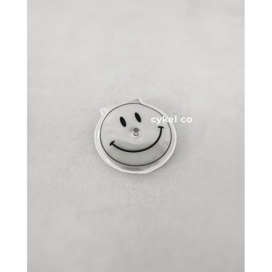 Jual blue lug smile reflector clip - white | Shopee Indonesia