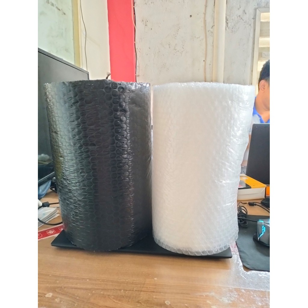 Jual BUBBLE WRAP BUBLE WRAP ROLL 10M X 30CM , READY WARNA HITAM / PUTIH ...