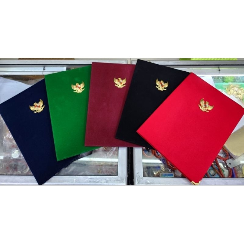 Jual Map Beludru Lambang Garuda Pancasila Kuningan Cor 3D Premium ...