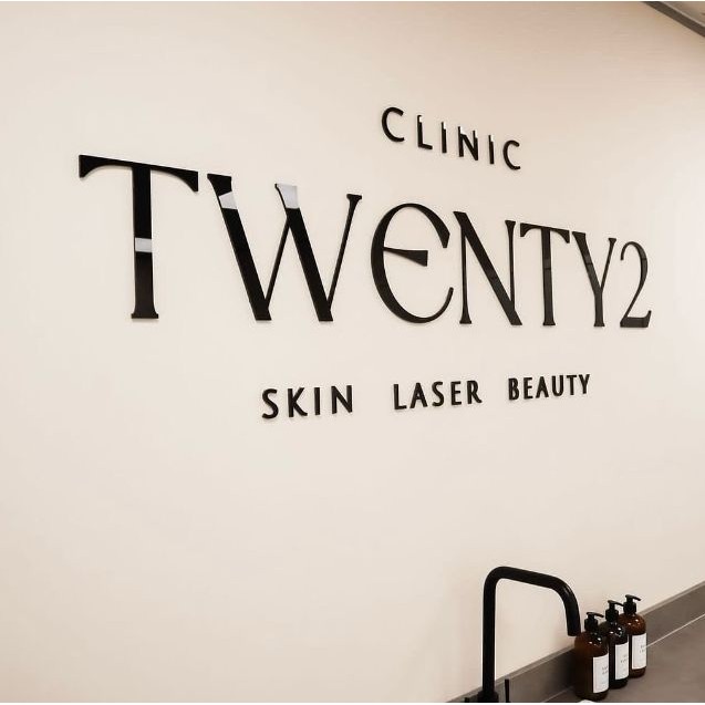 Jual Custom Nama Huruf Tulisan GOLD Akrilik Timbul Spon Hitam 1cm Nama ...