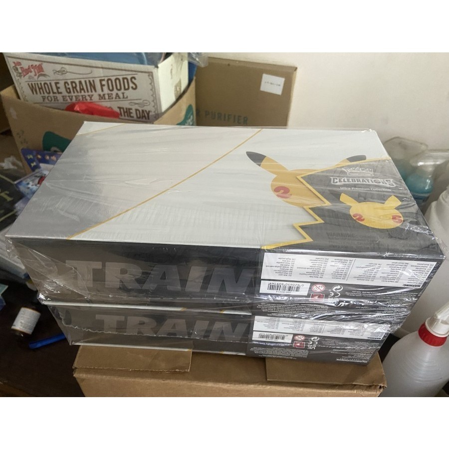 Jual Pokemon TCG EN 25th Anniversary Celebrations Ultra Premium ...