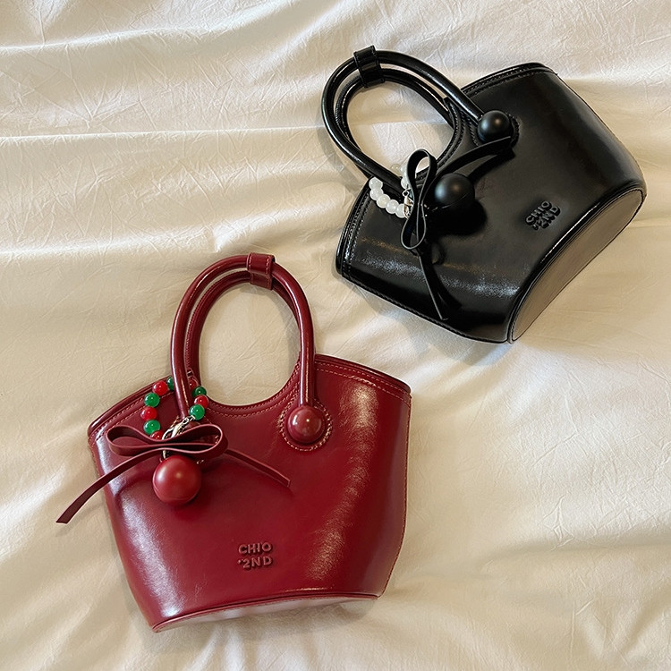 Jual Chio2nd x S.Fiorentino - Yuna Sling Bag | Shopee Indonesia