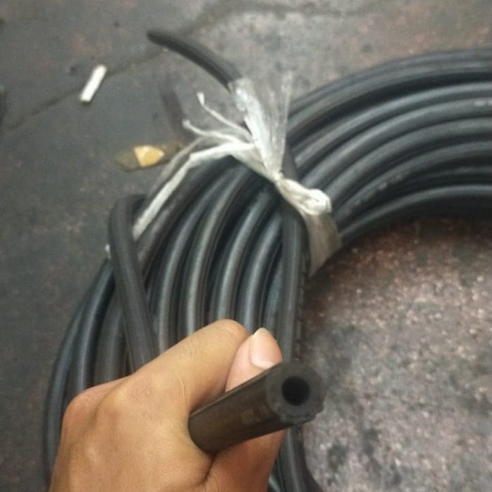 Jual Selang karet hitam 1/4" ncr air hose BP 900 psi selang minyak gas ...