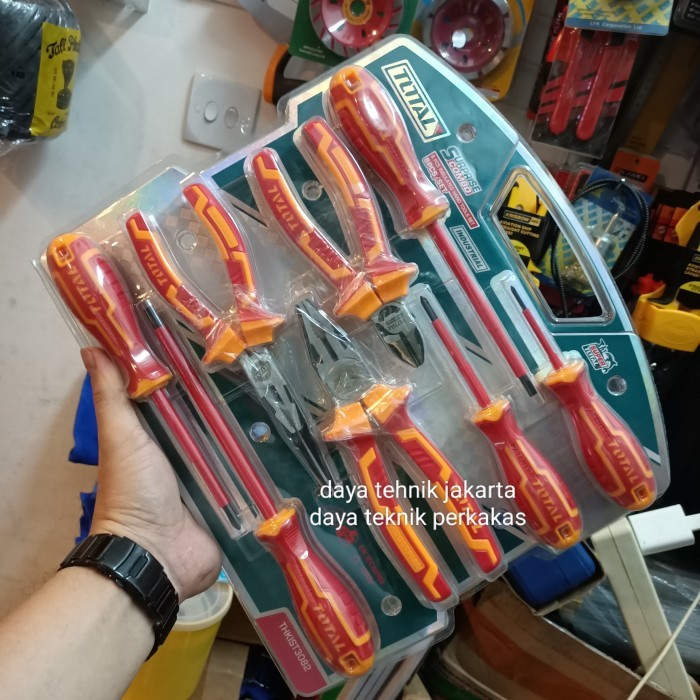 Jual total tang listrik set 8pcs / insuled hand tool set / tang listrik ...
