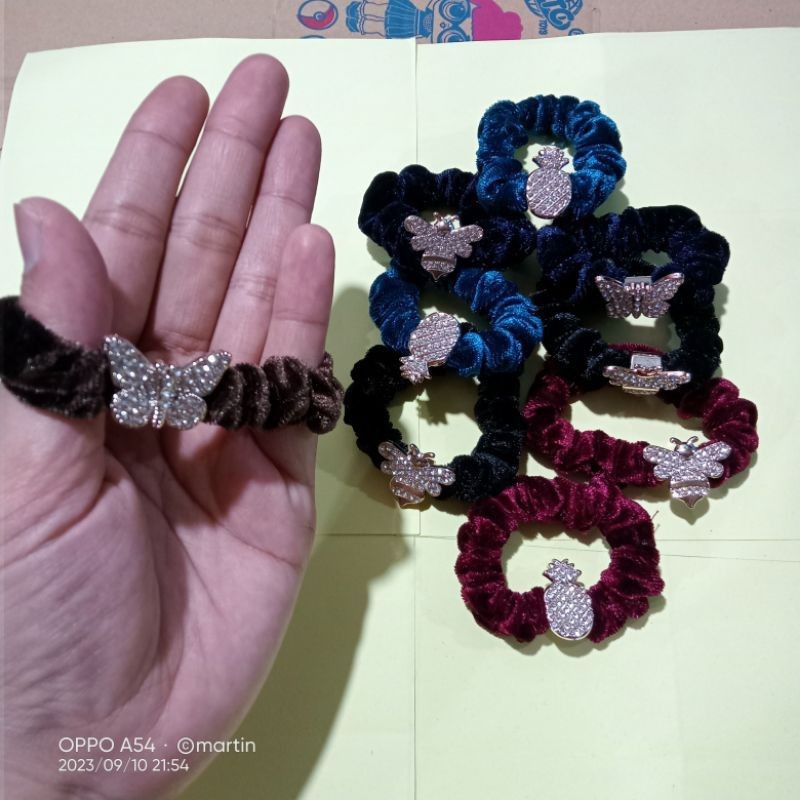 Jual IKAT RAMBUT BLUDRU KECIL IMPORT | Shopee Indonesia