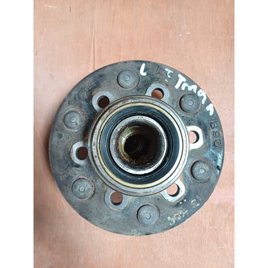 Jual Nap laher Roda Bearing depan Isuzu Traga original copotan Kanan ...
