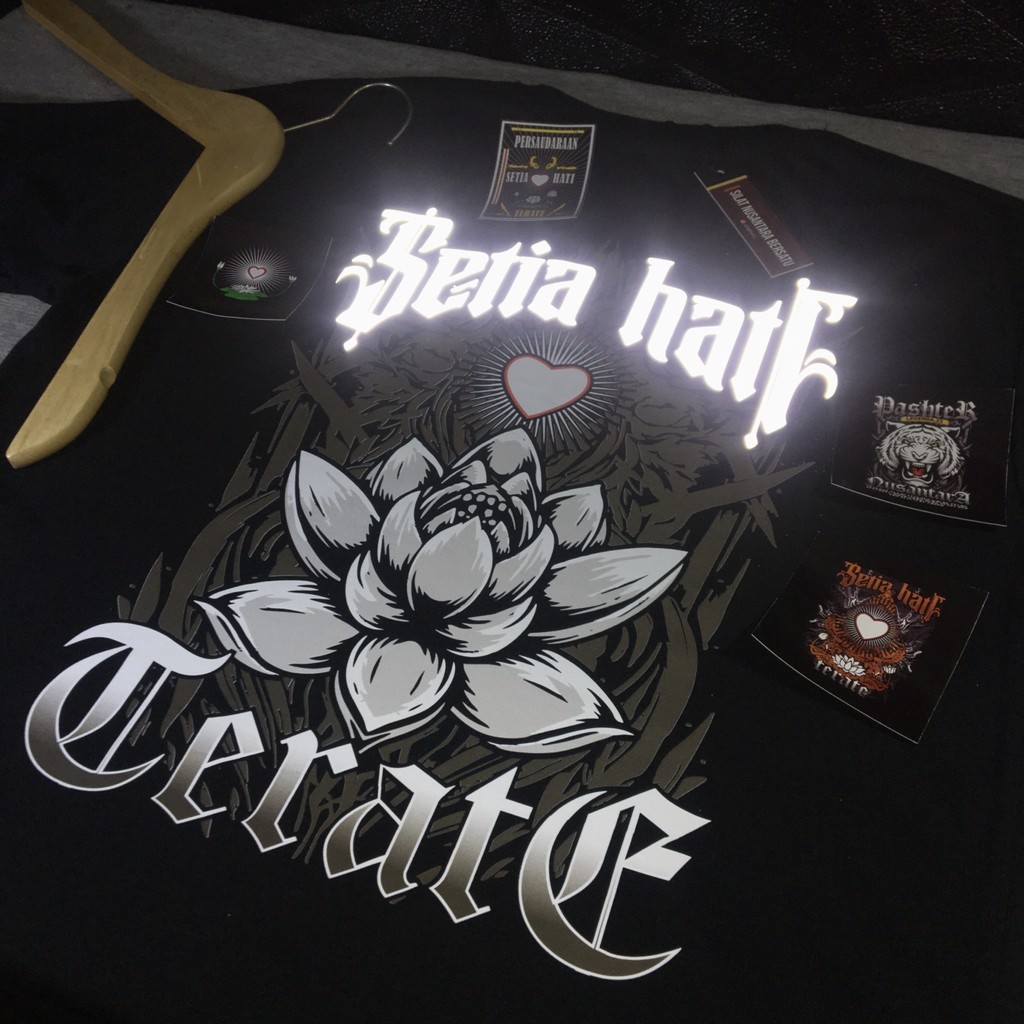 Jual Kaos PSHT Terate Reflektif Abu Menyala Terkena Cahaya Kaos Pashter ...