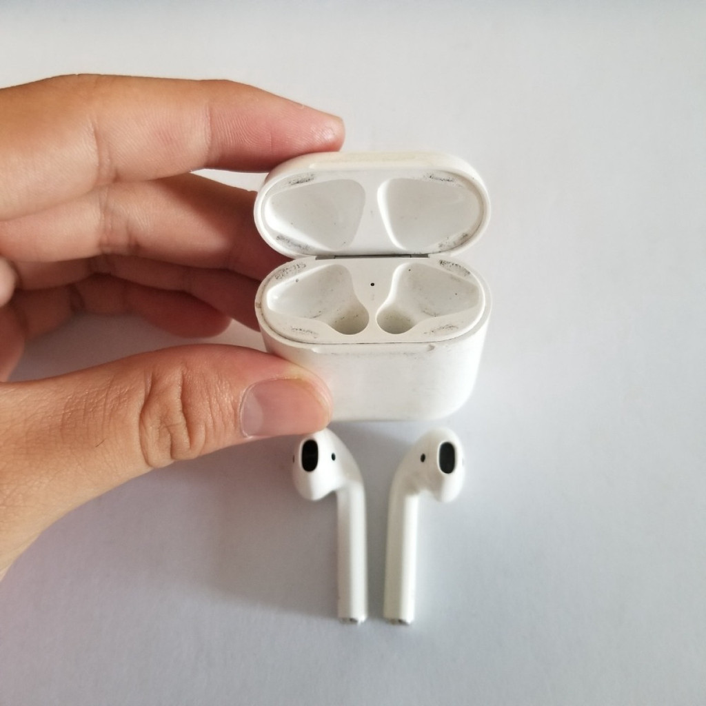 Jual Apple Airpods A2031 Gen 2 Semi In Ear TWS Earbuds Bluetooth ...