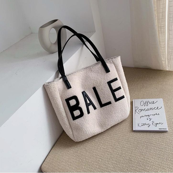 Jual Tas selempang samping motif BALE cantik import | Shopee Indonesia