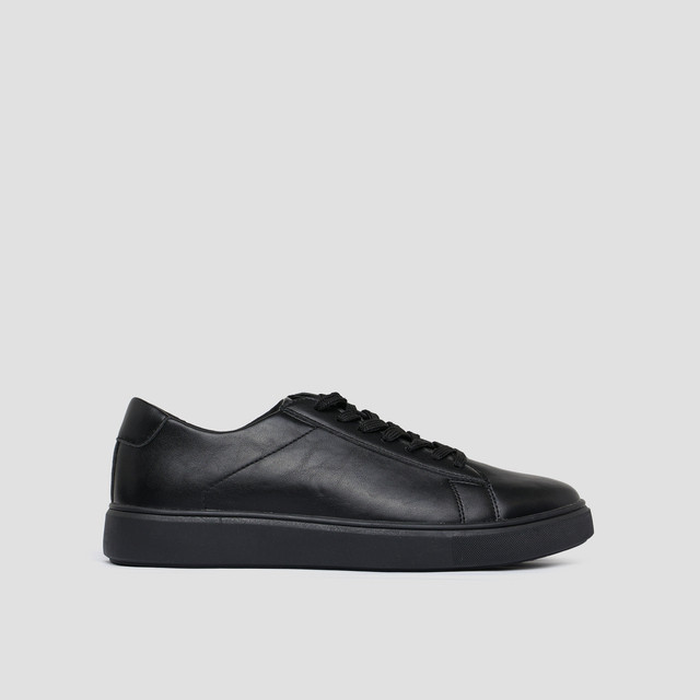 Jual Cole Paris Sepatu Sneakers Pria 121164802 | Shopee Indonesia