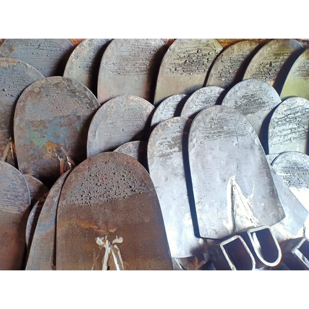 Jual Cangkul Tradisional Baja Asli - Pacul Buatan Pande Jawa anti ...