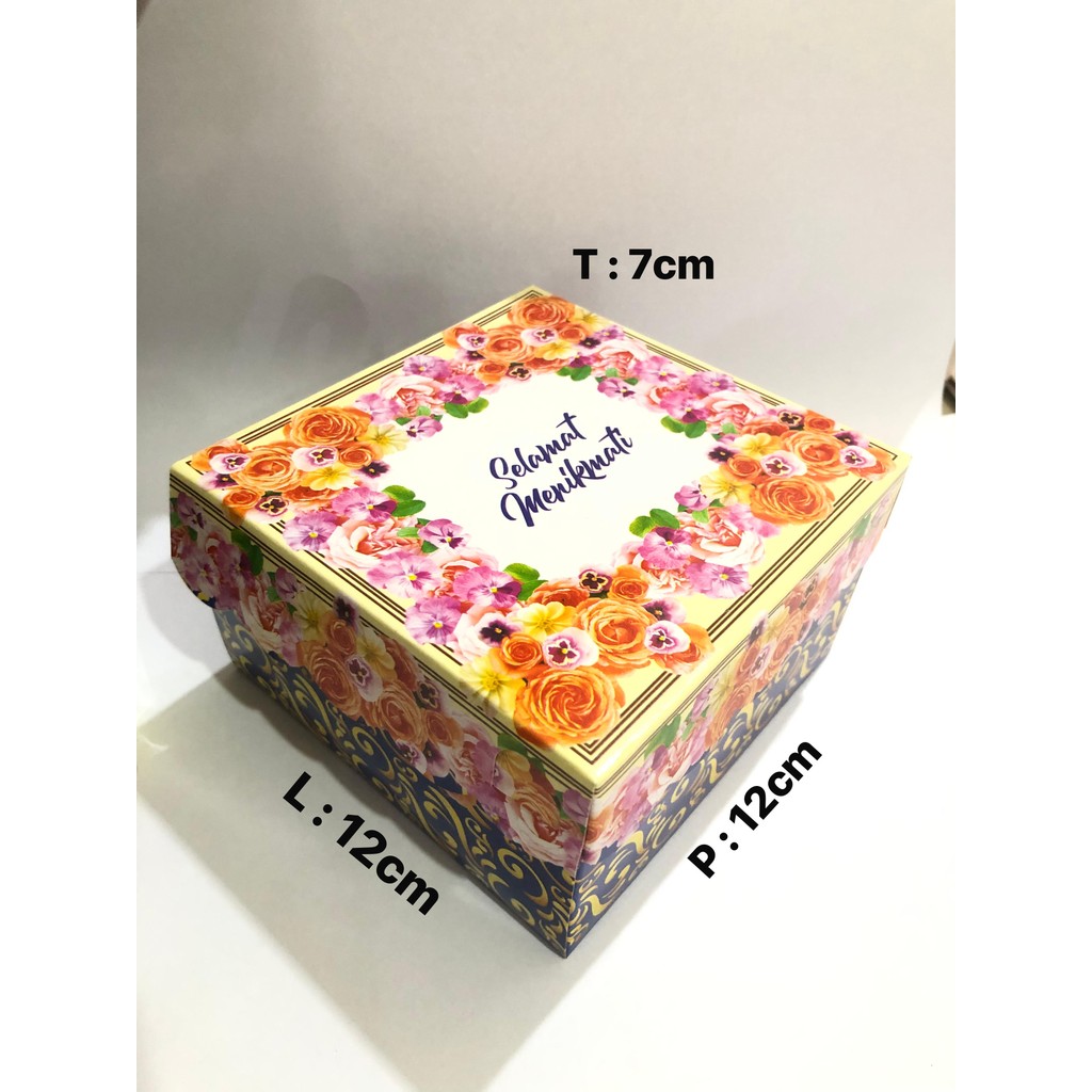 Jual 25 PCS SNACK BOX OKEY VINTAGE FLOWER 12X12X7CM | Shopee Indonesia