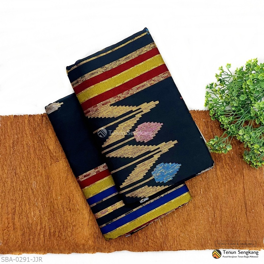 Jual Sarung Bugis Sutra Makassar Tenun Asli Seri Motif Jijiri Hitam ...