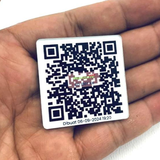 Jual Emblem Akrilik Barcode My Pertamina / Gantungan Kunci custom cetak ...