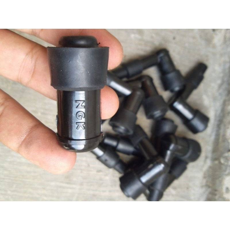 Jual Cangklong busi NGKoriginal universal motor scooter vespa all ...