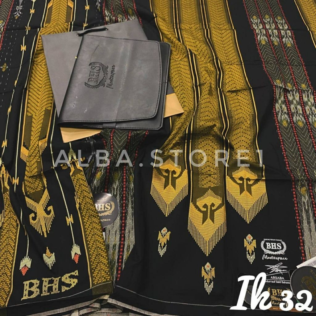Jual Sarung Orang dewasa sarung BHS Masterpiece Gold Sarung BHS Royal ...