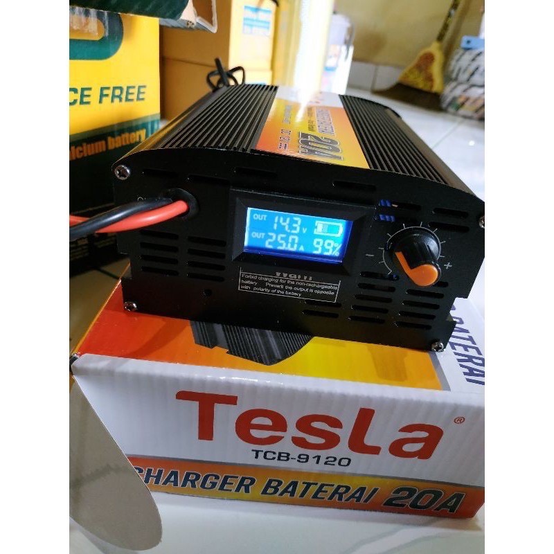 Jual PENGECAS CHARGE CAS AKI OTOMATIS 20 AMPER 20A TESLA LAYAR LCD ...