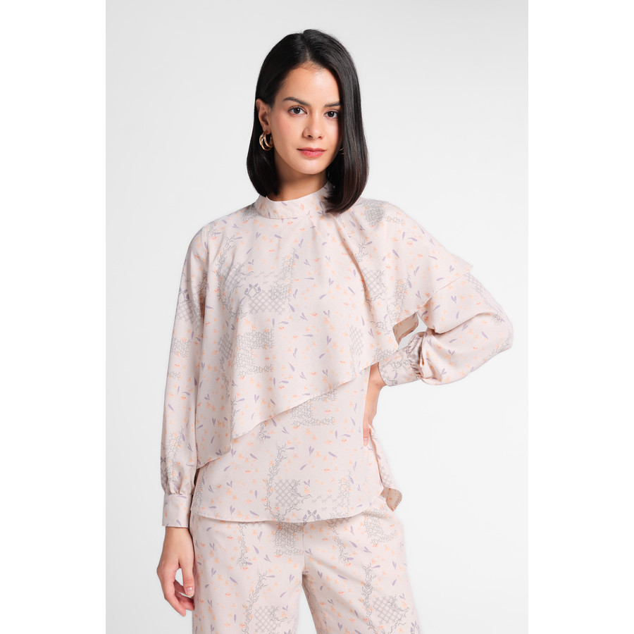 Jual Minimal x Tasya Farasya - Leanna - Blus Layer Asymmetry Motif ...