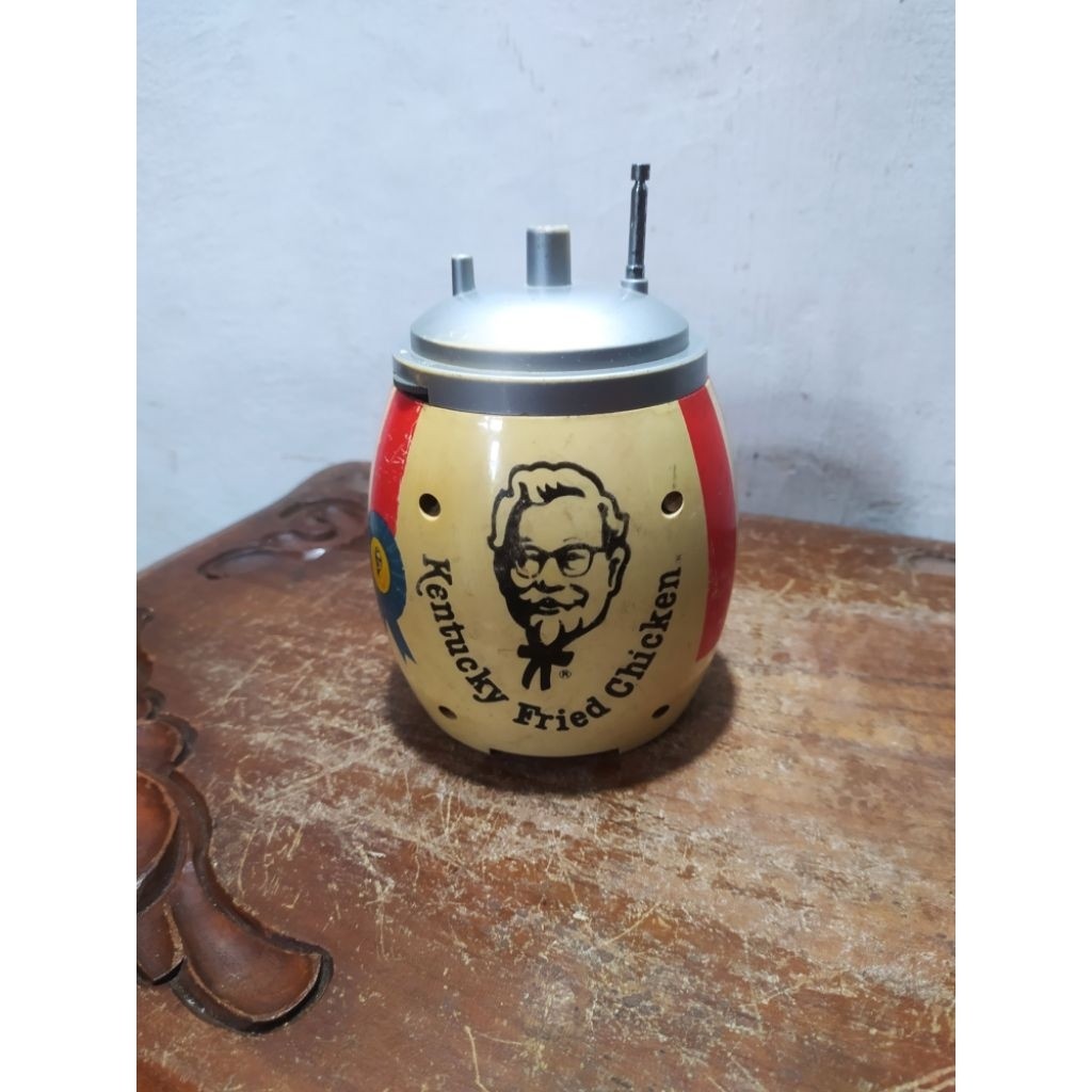 Jual Radio KFC Vintage Radio Kentucky Fried Chicken Radio Rare Radio ...
