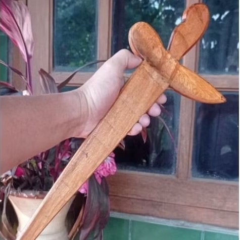 Jual KERIS IPSI - KOMPLIT SARUNG - KERIS KAYU JATI - KERIS TRADISIONAL ...