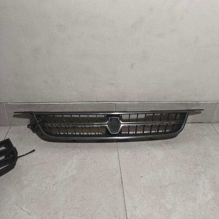 Jual Grille GRILL Radiator TOYOTA COROLLA SEG AE110/AE111 TAHUN 96-98 ...