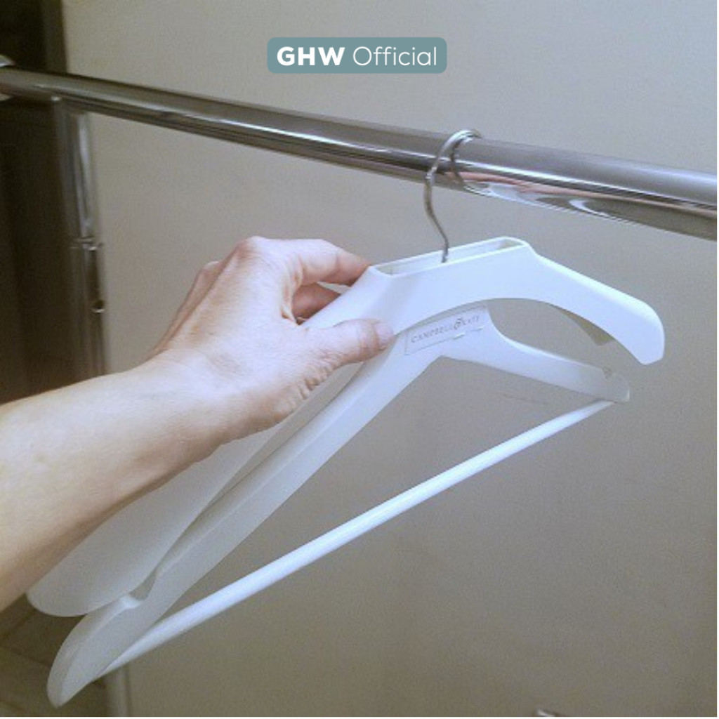 Jual NEW ARRIVAL SWITZERLAND BMRNG Curved Clothes Hanger, Pembentuk ...