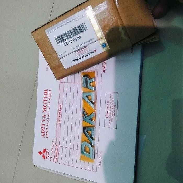 Jual emblem merk DAKAR all new Pajero sport facelift 2022-2025 ORIGINAL ...