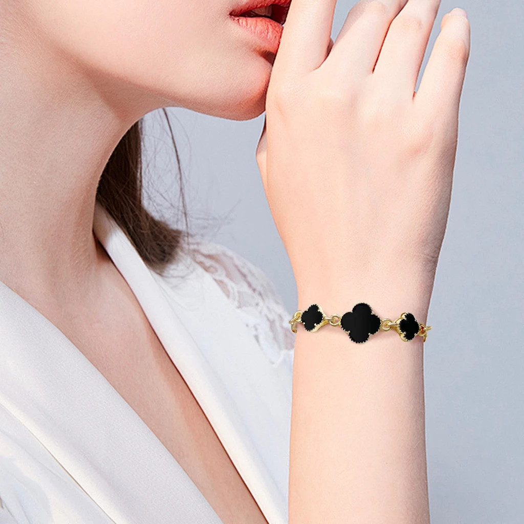 Jual Gelang Semanggi Bunga Minimalis - Desain Eksklusif Tembaga Lapis ...