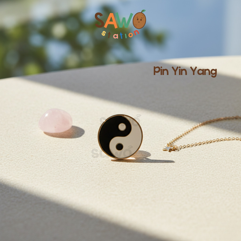 Jual Pin Enamel Yin Yang Simbol Zen Hitam Putih Logam Estetik – Bros ...