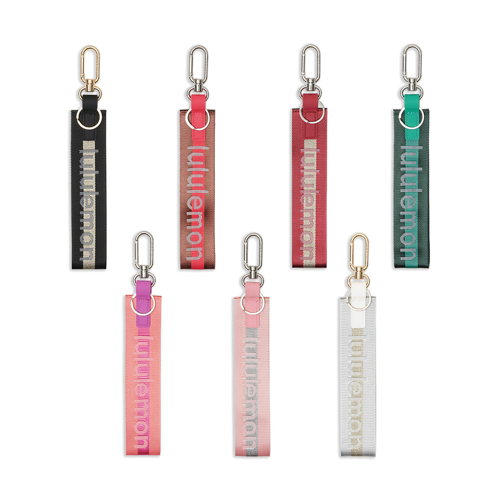 Jual Lululemon Never Lost Keychain | Shopee Indonesia
