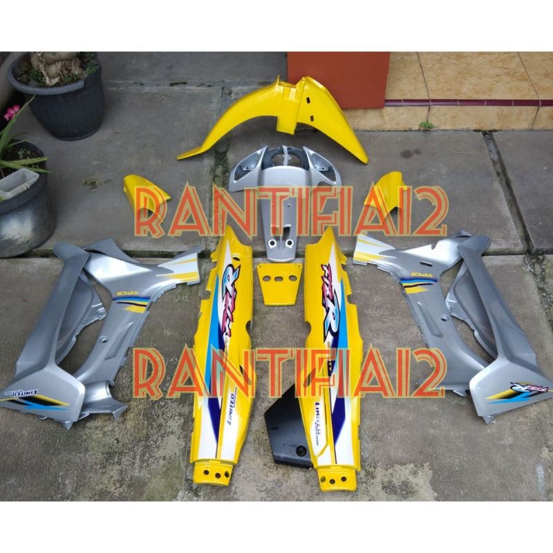 Jual cover bodi full set halus Fizr fiz R bodi fullset bodi motor ...