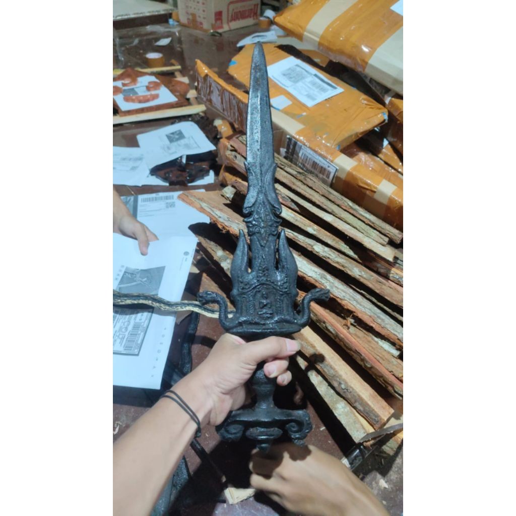 Jual kadga sepuh Majapahit Wesi Keleng termurah dari Wesi aji kadga ...
