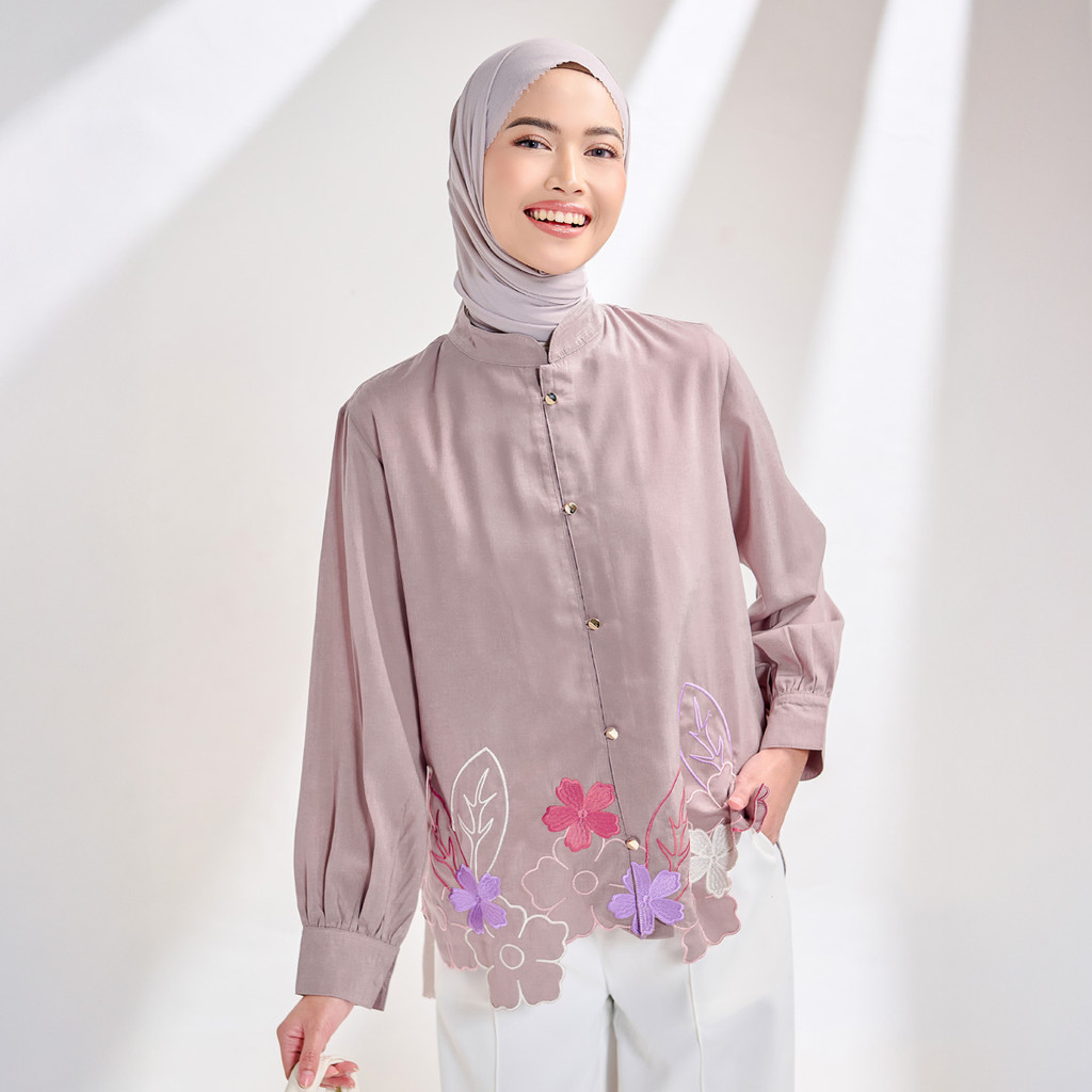 Jual [New Arrivals] ZM Zaskia Mecca - Chiza Blouse Kemeja Wanita Daily ...