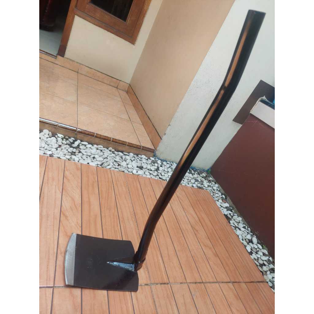 Jual Termurah Cangkul Pacul Besar GaGang Besi - Plat Baja Sepuhan ...