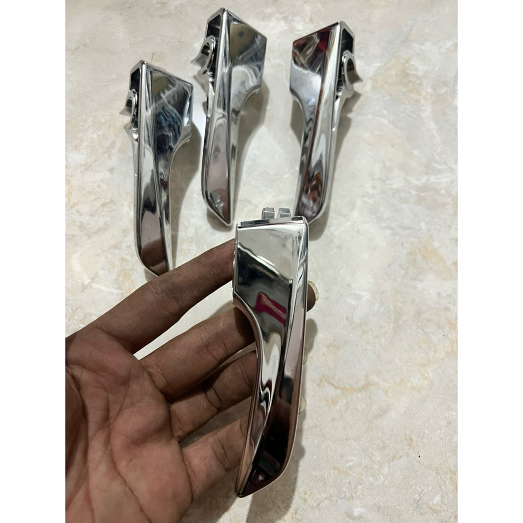 Jual HANDLE HANDEL HENDEL HENDLE TARIKAN PINTU DALAM TOYOTA AVANZA ...