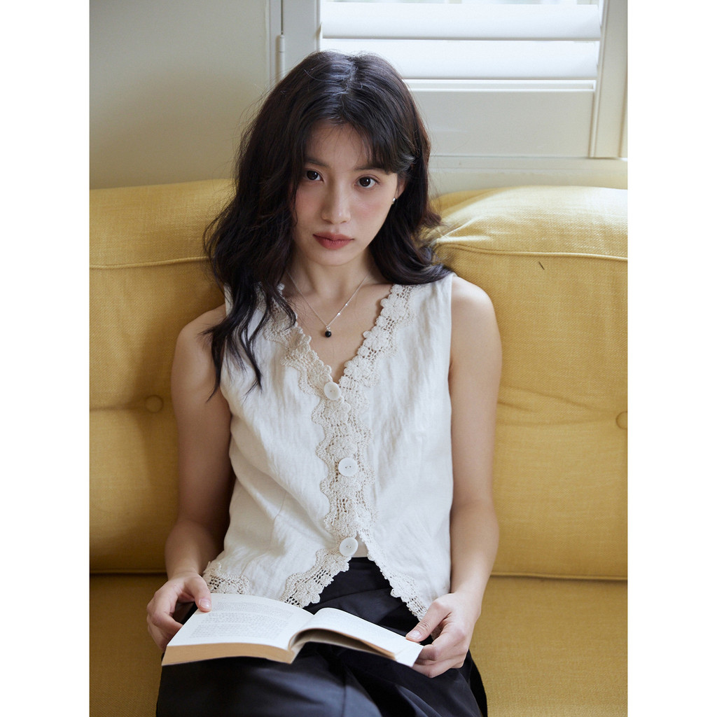 Jual Verve Wardrobe Rompi V-Neck Renda Aprikot Prancis Untuk Wanita Di ...