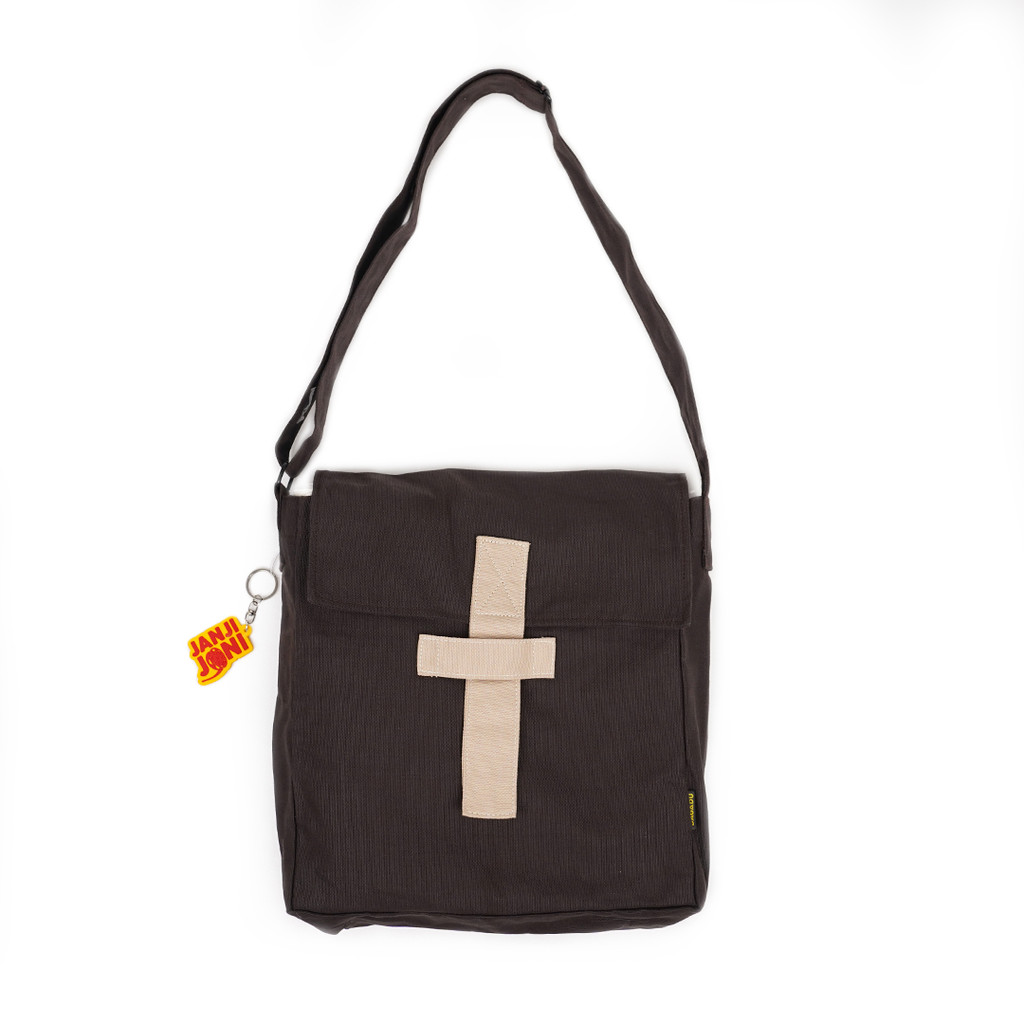 Jual Tas Totebag Merch Janji Joni X Dagadu - Coklat | Shopee Indonesia