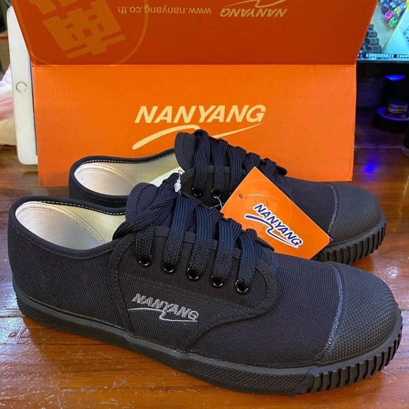 Jual [HTIKSRS] Sepatu Takraw Nanyang Kanvas 100% Original (COD ...