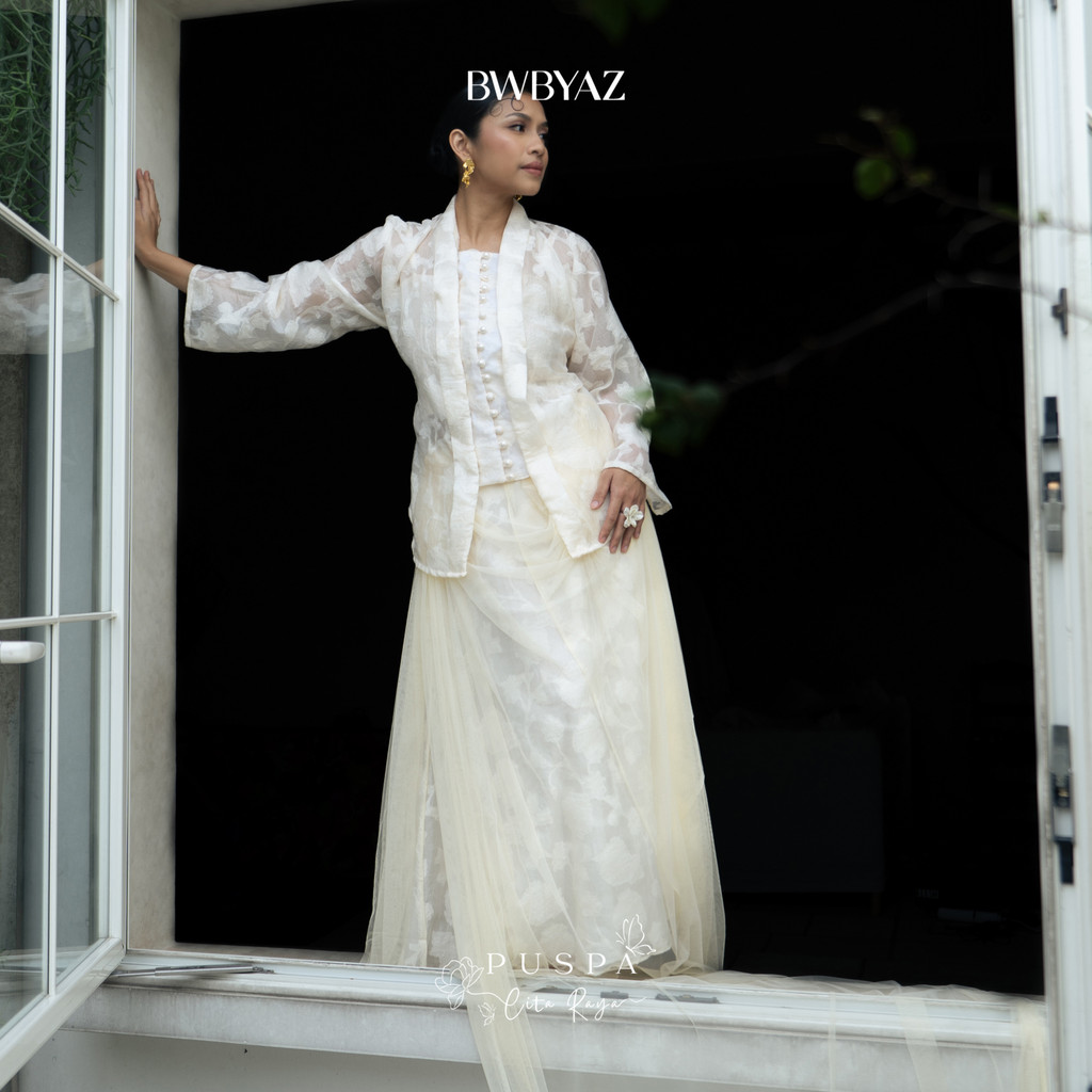 Jual BWBYAZ - PUSPA CITA RAYA - Nona Ayuning Lace Kebaya (READY STOCK ...