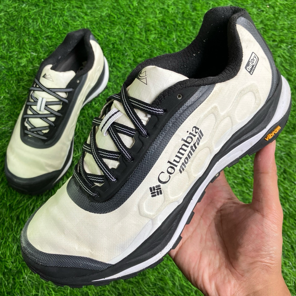 Jual Columbia Montrail Outdry Extreme Vibram Trail Running shoes ukuran ...