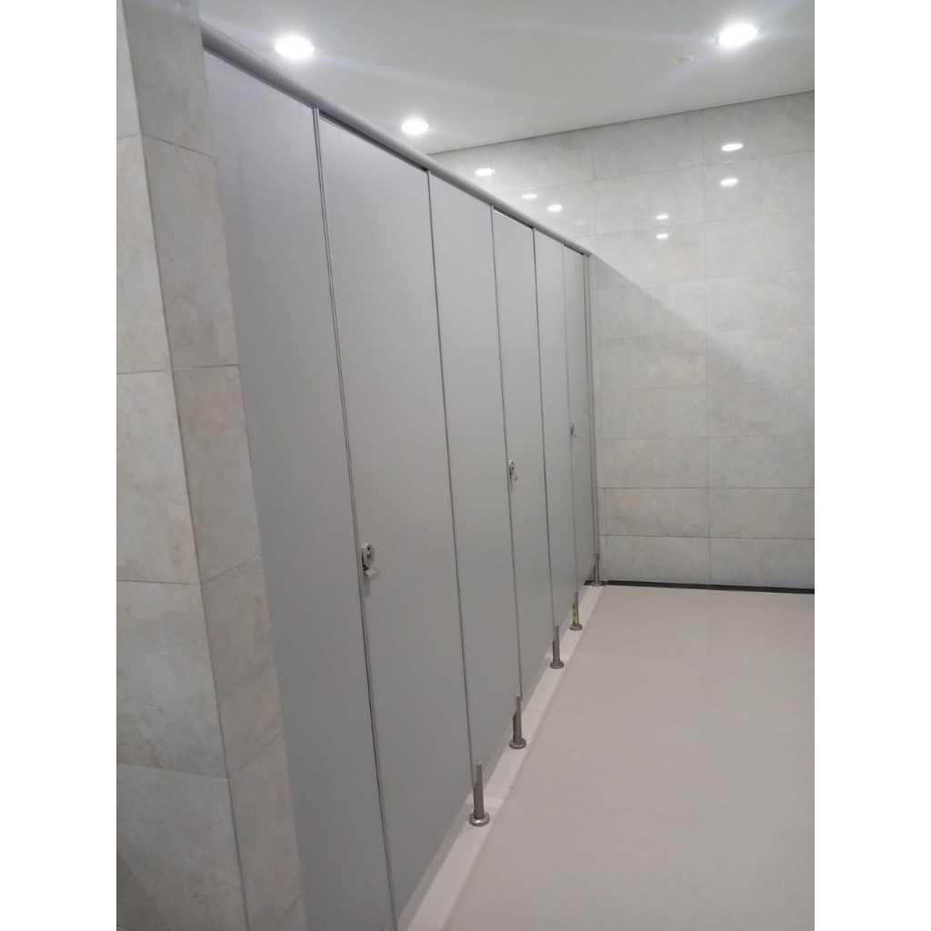 Jual Toilet Cubicle Kubikel Toilet Partisi Toilet Terpasang PVC Foam ...