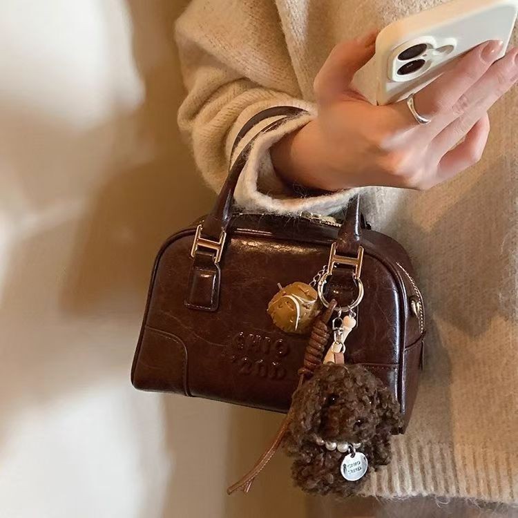 Jual Tas Tangan Kecil Model Baru 2025 - Dapat Digunakan Sebagai Tas ...