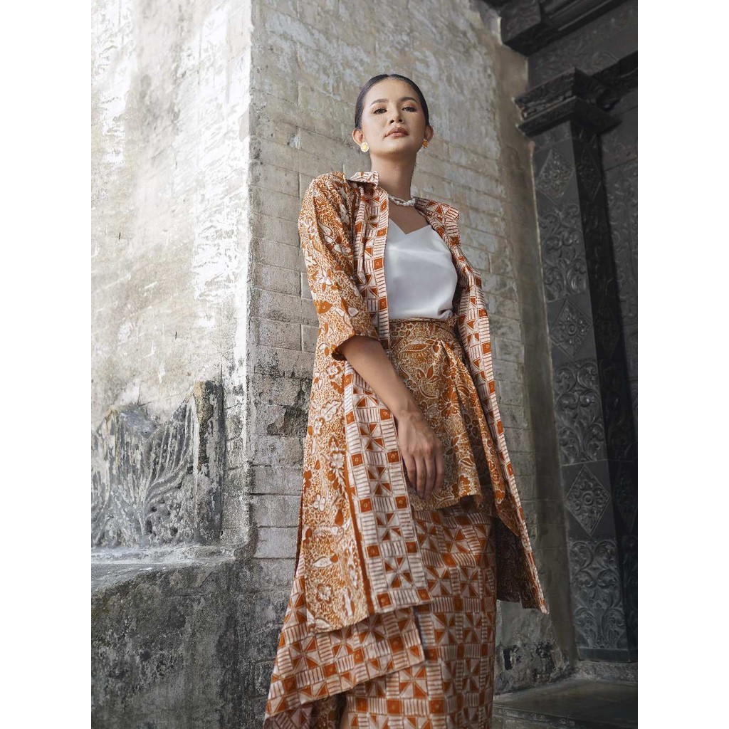 Jual MARGARIA BATIK - Outer Gendhis & Rok Kinasih - Outer Batik Tulis ...