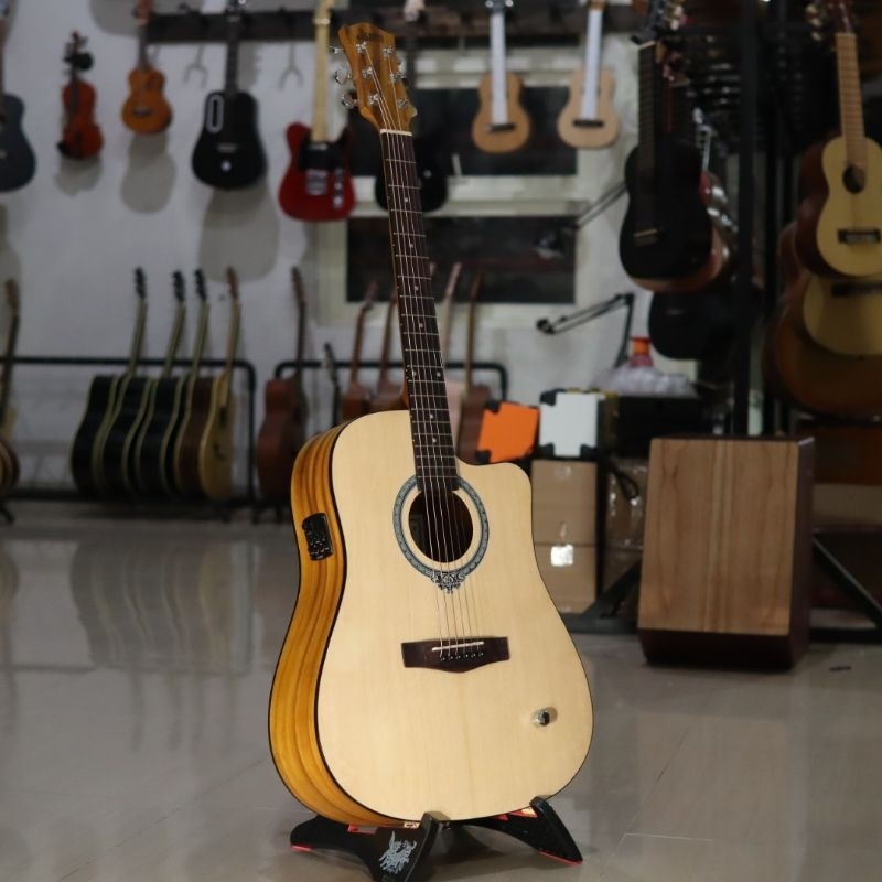 Jual Gitar DLUXE/Cowboy original pabrikan modif preamp CHERUB GT6 ...